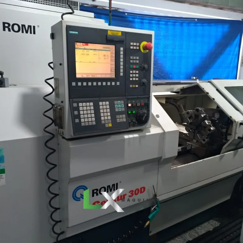 TORNO CNC ROMI CENTUR 30D HIDRÁULICO – 2013 – LX Maquinas