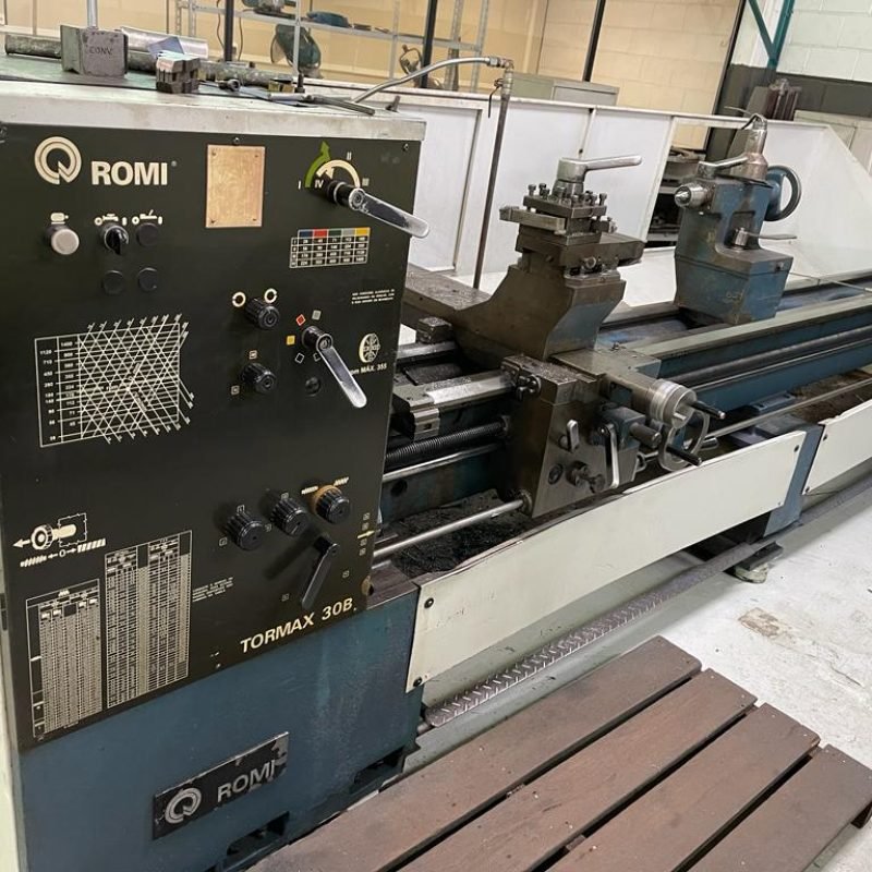 TORNO CONVENCIONAL ROMI TORMAX 30 B – 855 X 3500 MM – LX Maquinas
